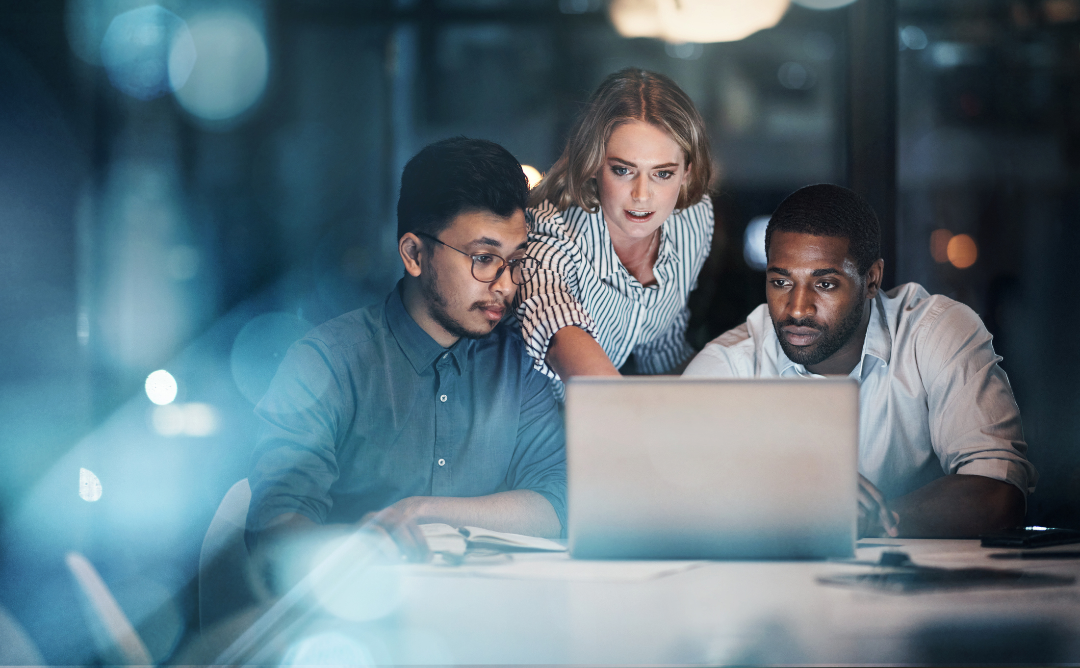 What Is Cloud Computing, Advantages And Disadvantages? | Databank