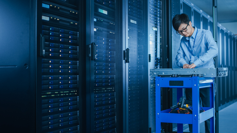 Integrating Data Center Capabilities Into Cloud Computing Infrastructure