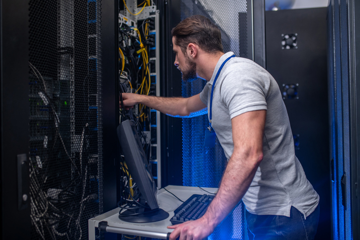 Remote Hands: Essential On-Site Assistance For Data Center Hardware ...