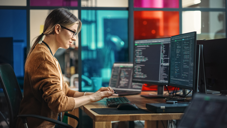 Unleashing Potential: The Role Of Virtualization In Data Centers