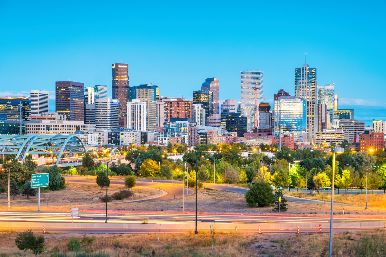 How to Compare Data Storage Solutions in Denver Data Centers